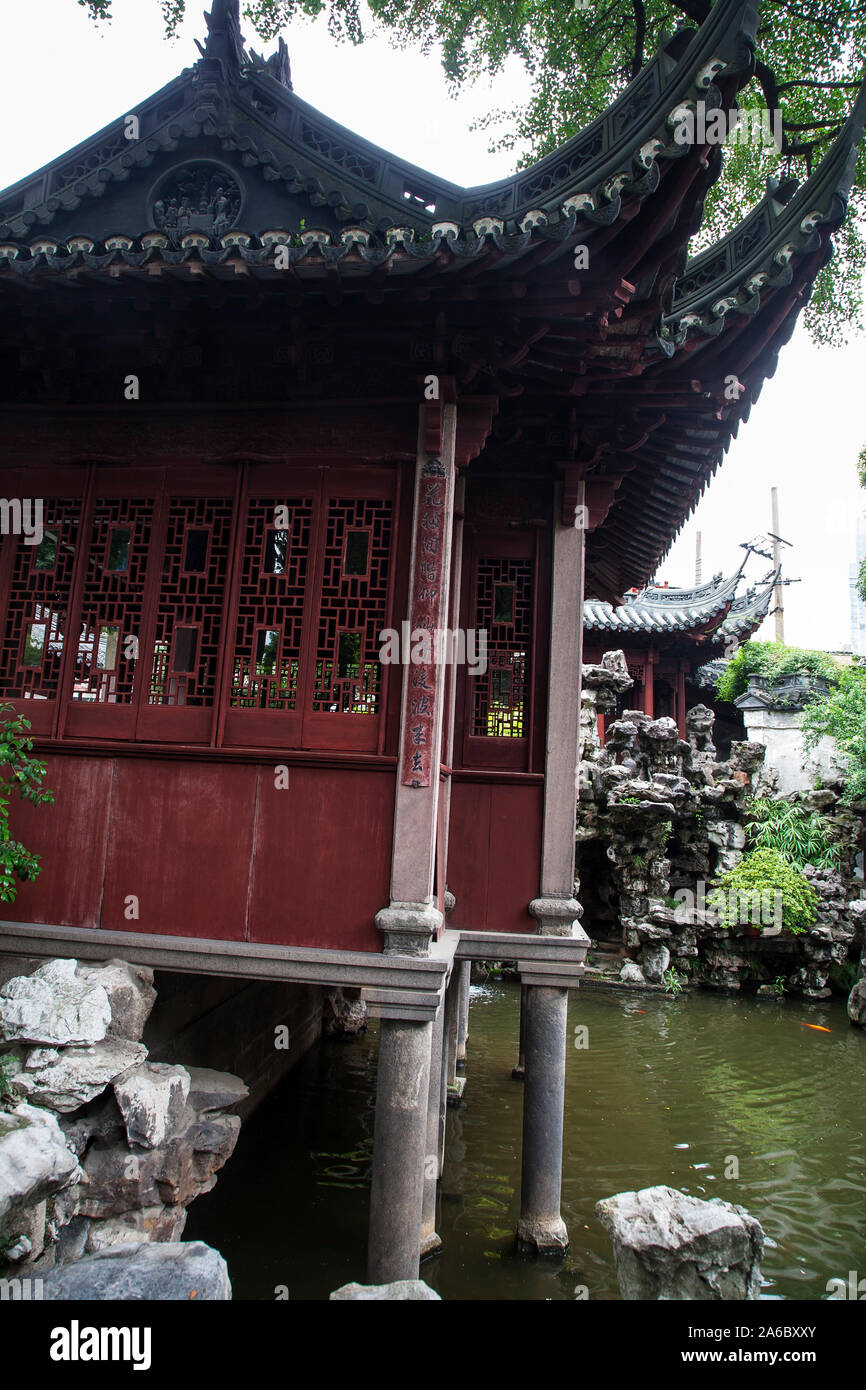 Traditional Chinese building on stilts in Yuyuan or Yu Garden of ...