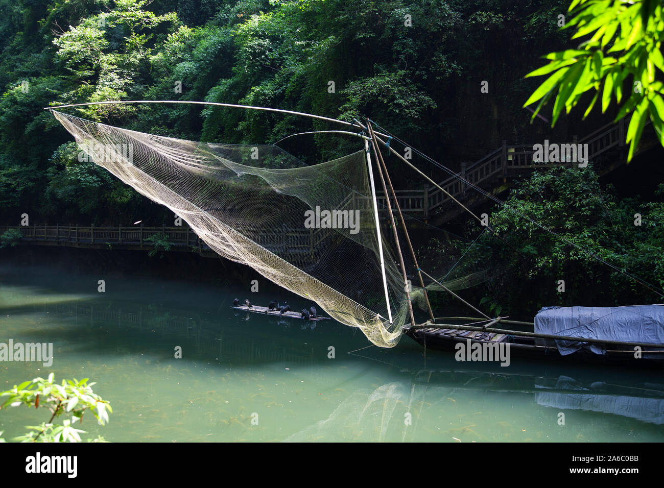 Net fishing yangtze river hi-res stock photography and images - Alamy