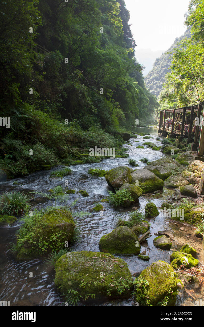 Yangtze river scenery hi-res stock photography and images - Alamy
