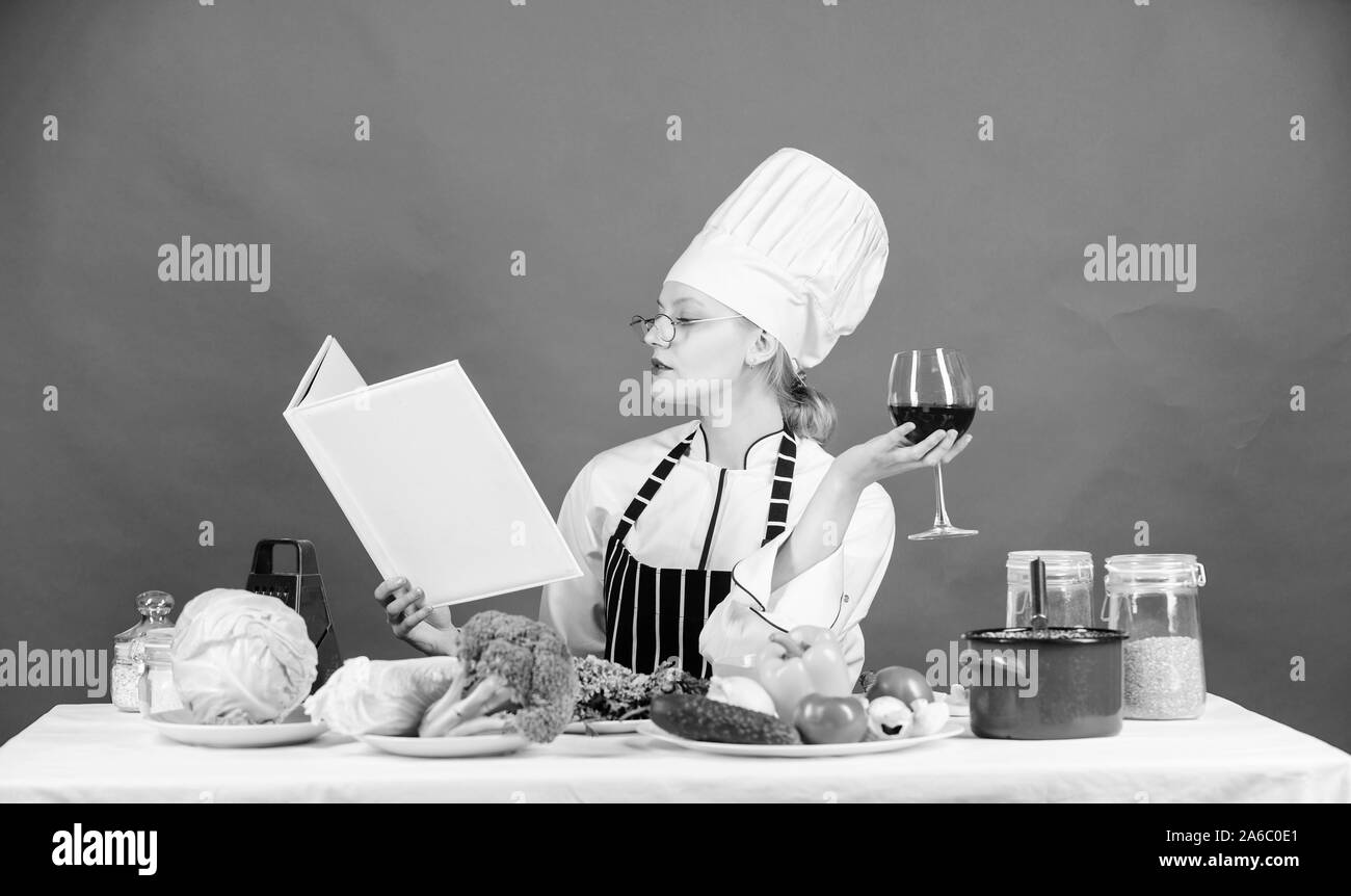 Lady with recipe book Black and White Stock Photos & Images - Alamy