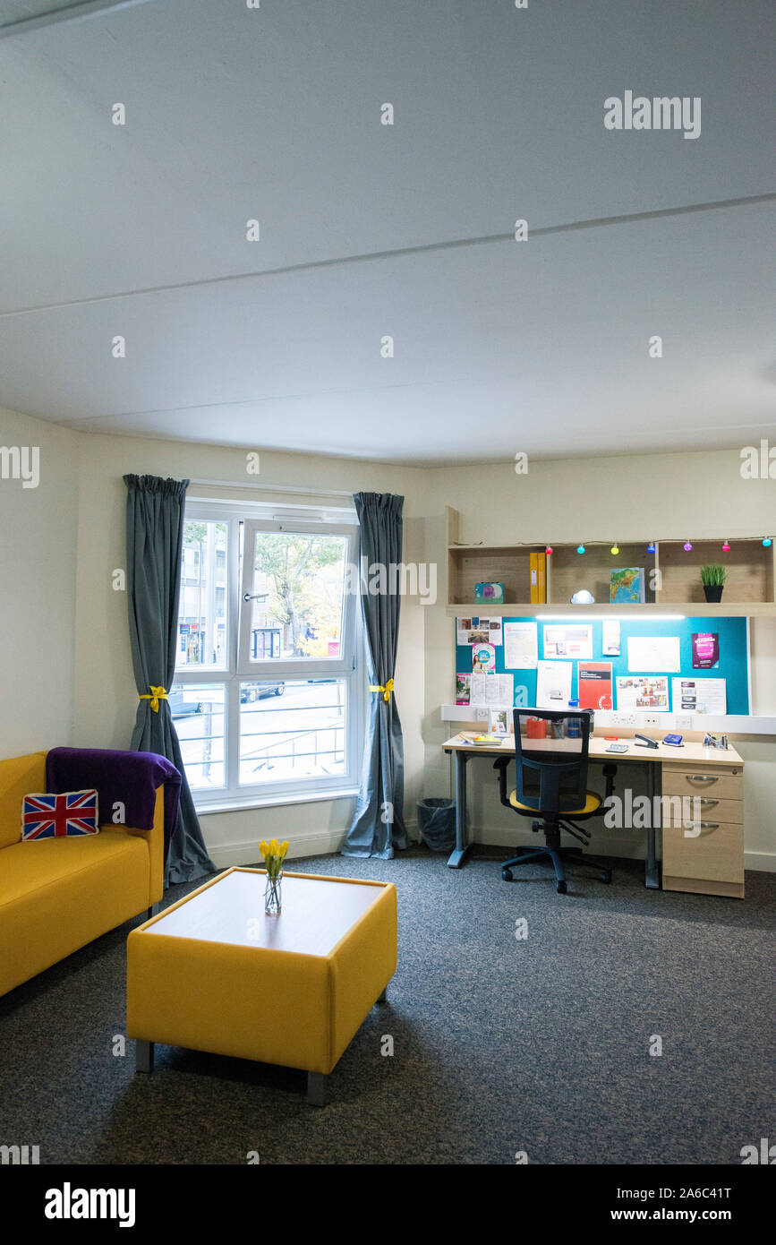 A student halls of residents room at university Stock Photo - Alamy