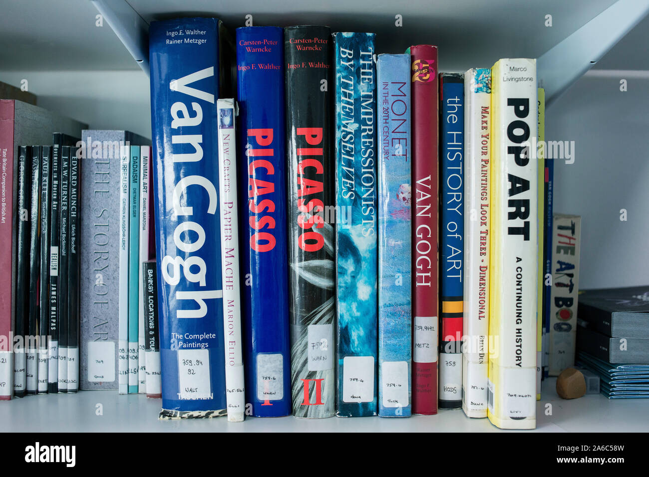 An empty art classroom with art equipment Stock Photo - Alamy