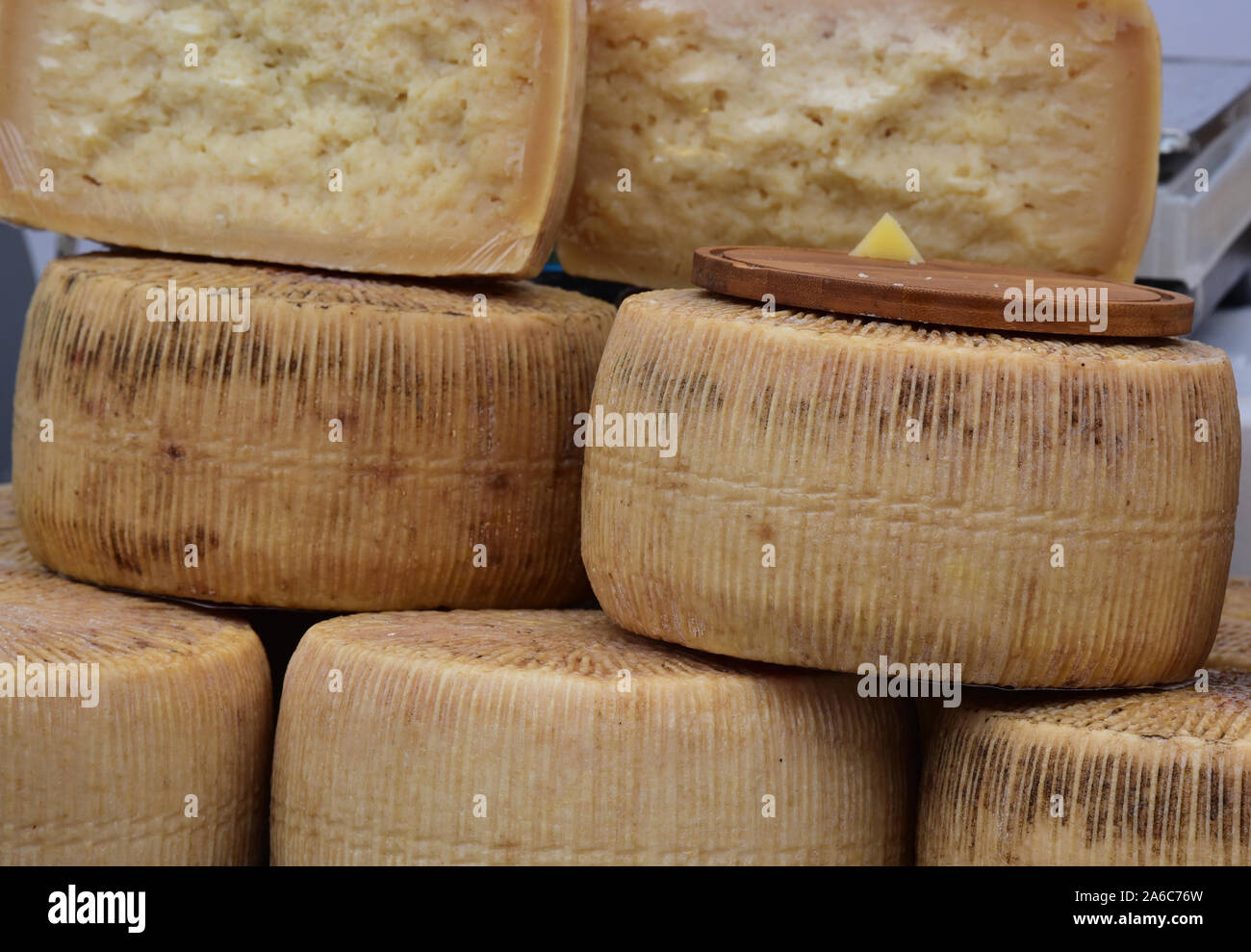 Neapolitan cheeses hi-res stock photography and images - Alamy