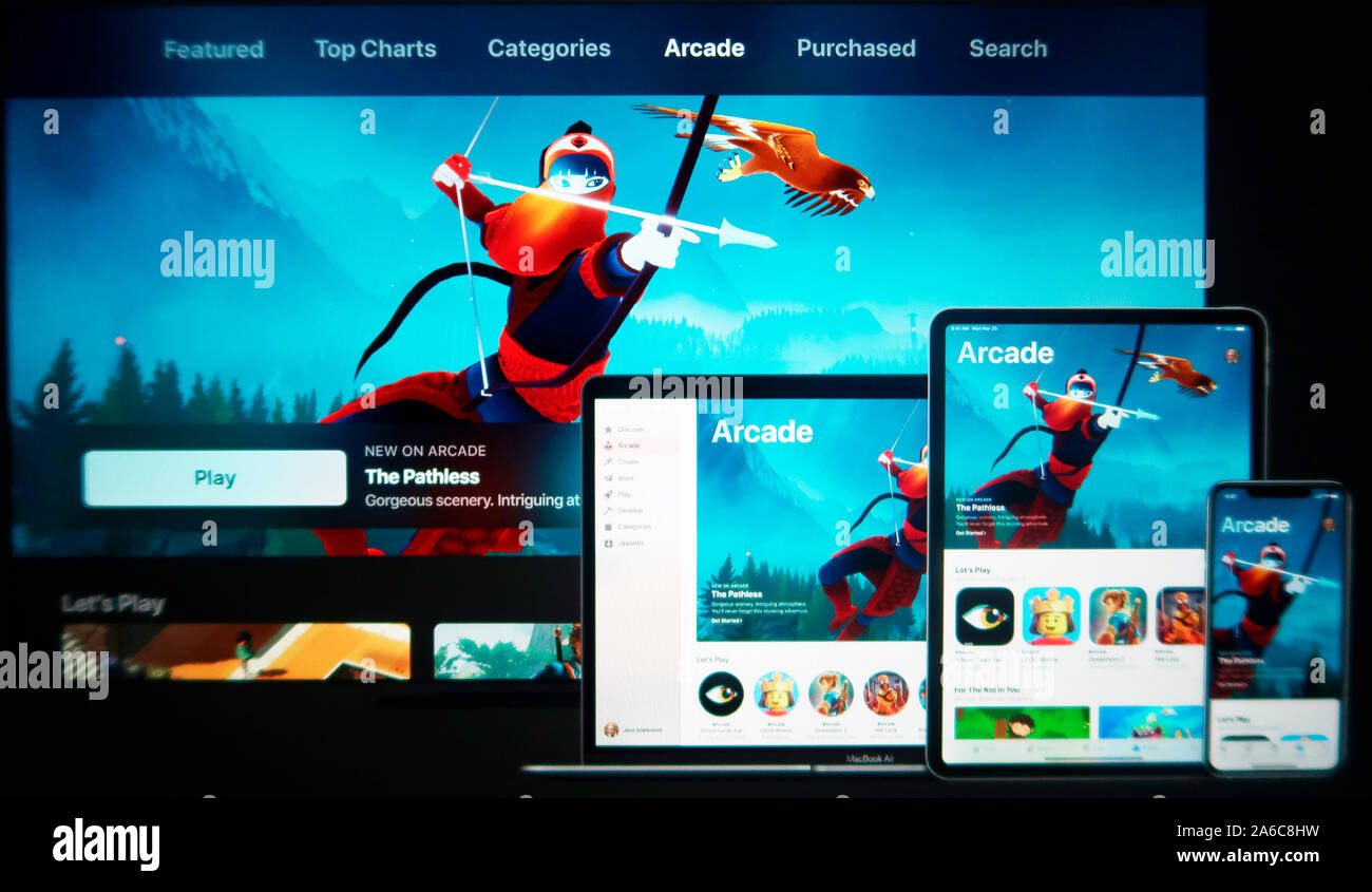 Apple games hi-res stock photography and images - Alamy