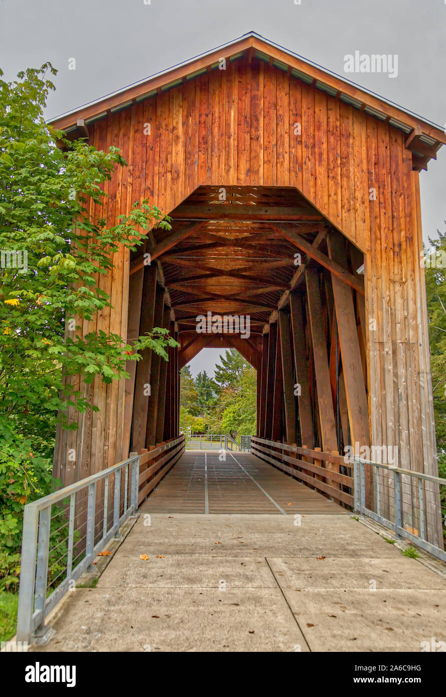 Chambers Covered Bridge Stock Photo - Alamy