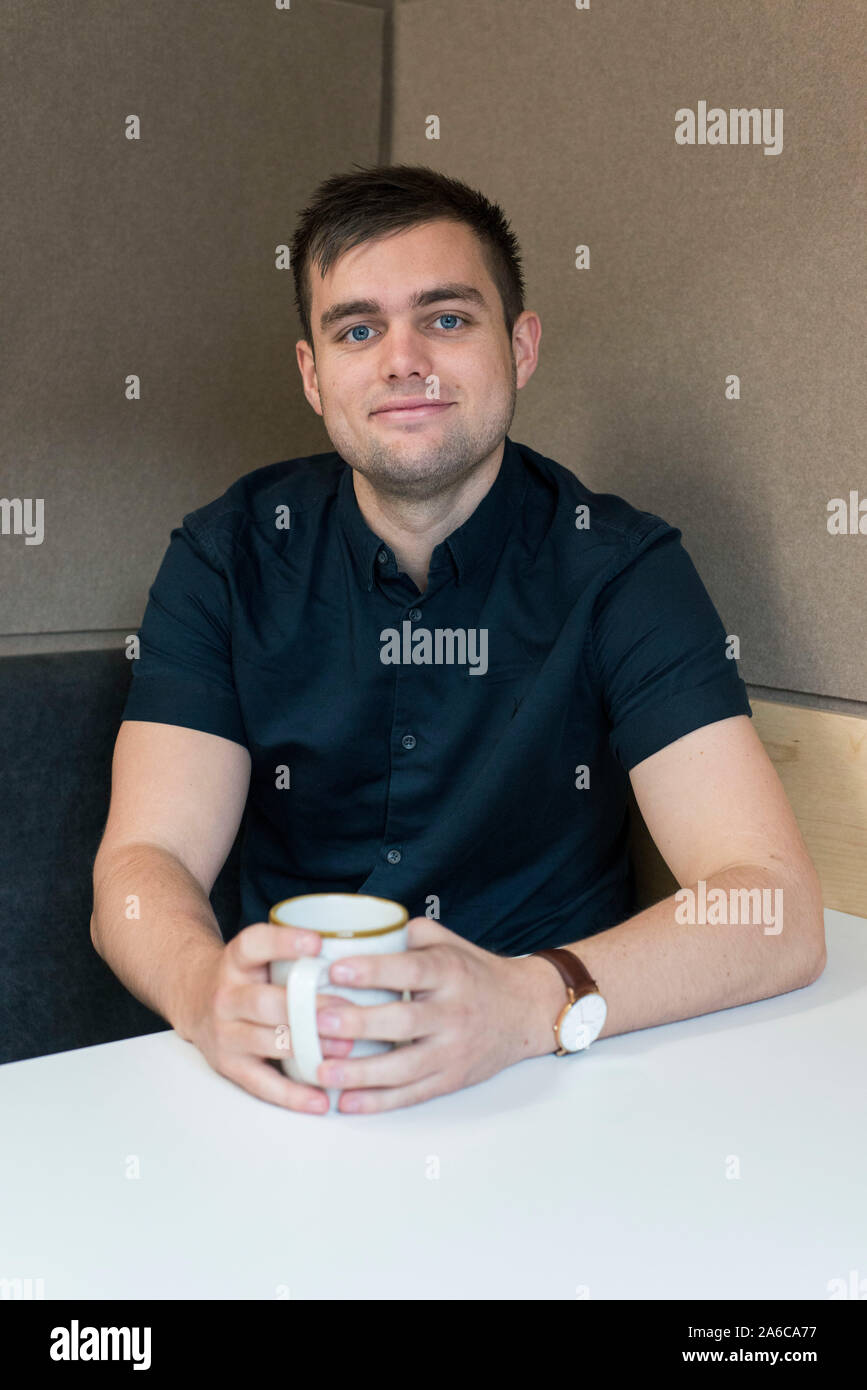 Commercial office portrait hi-res stock photography and images - Alamy