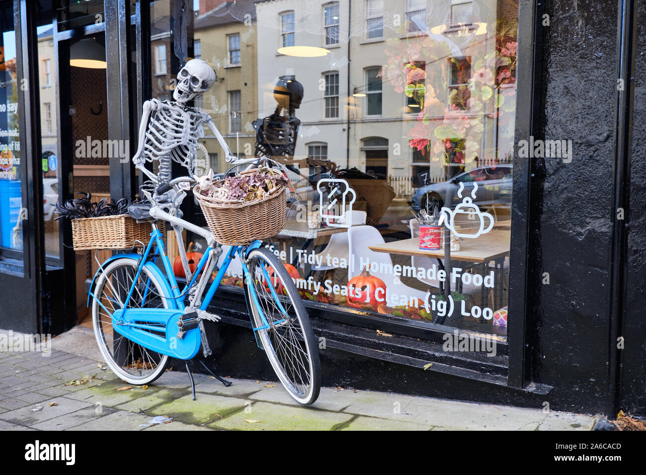 Skeleton riding hi-res stock photography and images - Alamy
