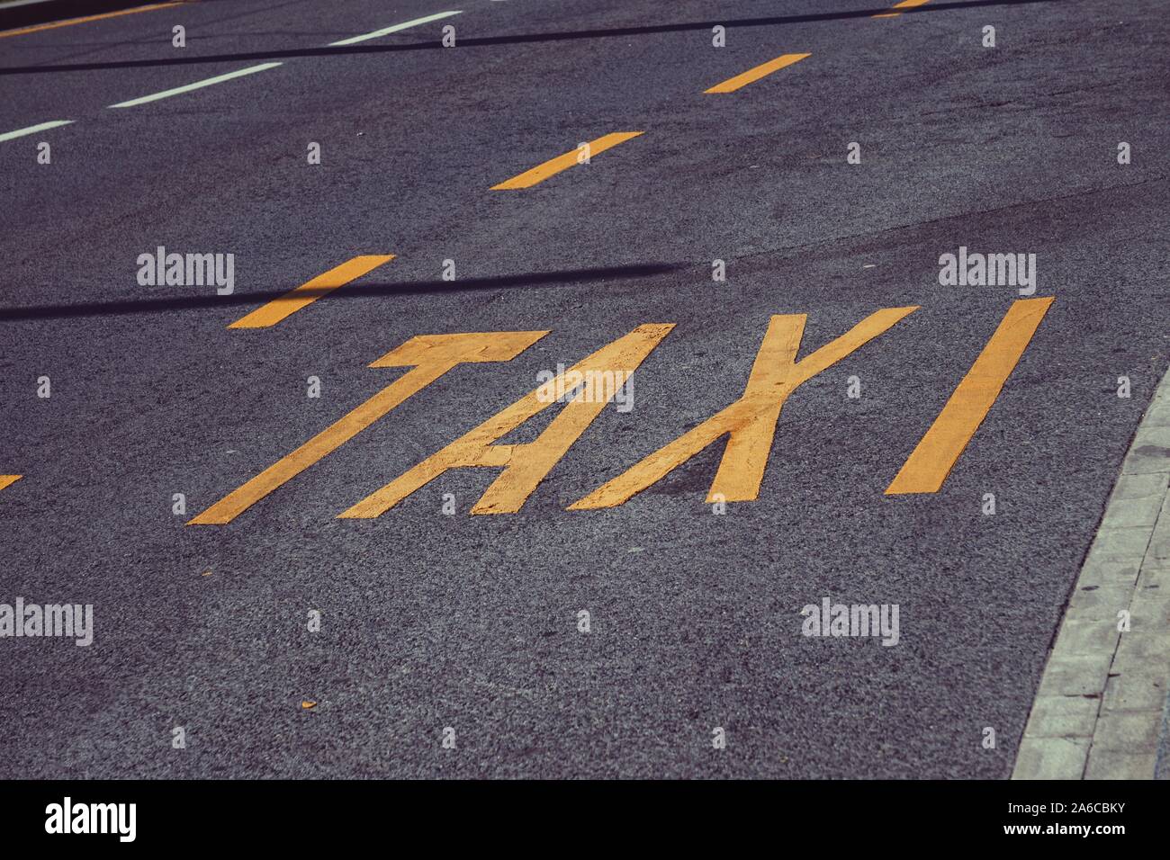 Taxi signal hi-res stock photography and images - Alamy