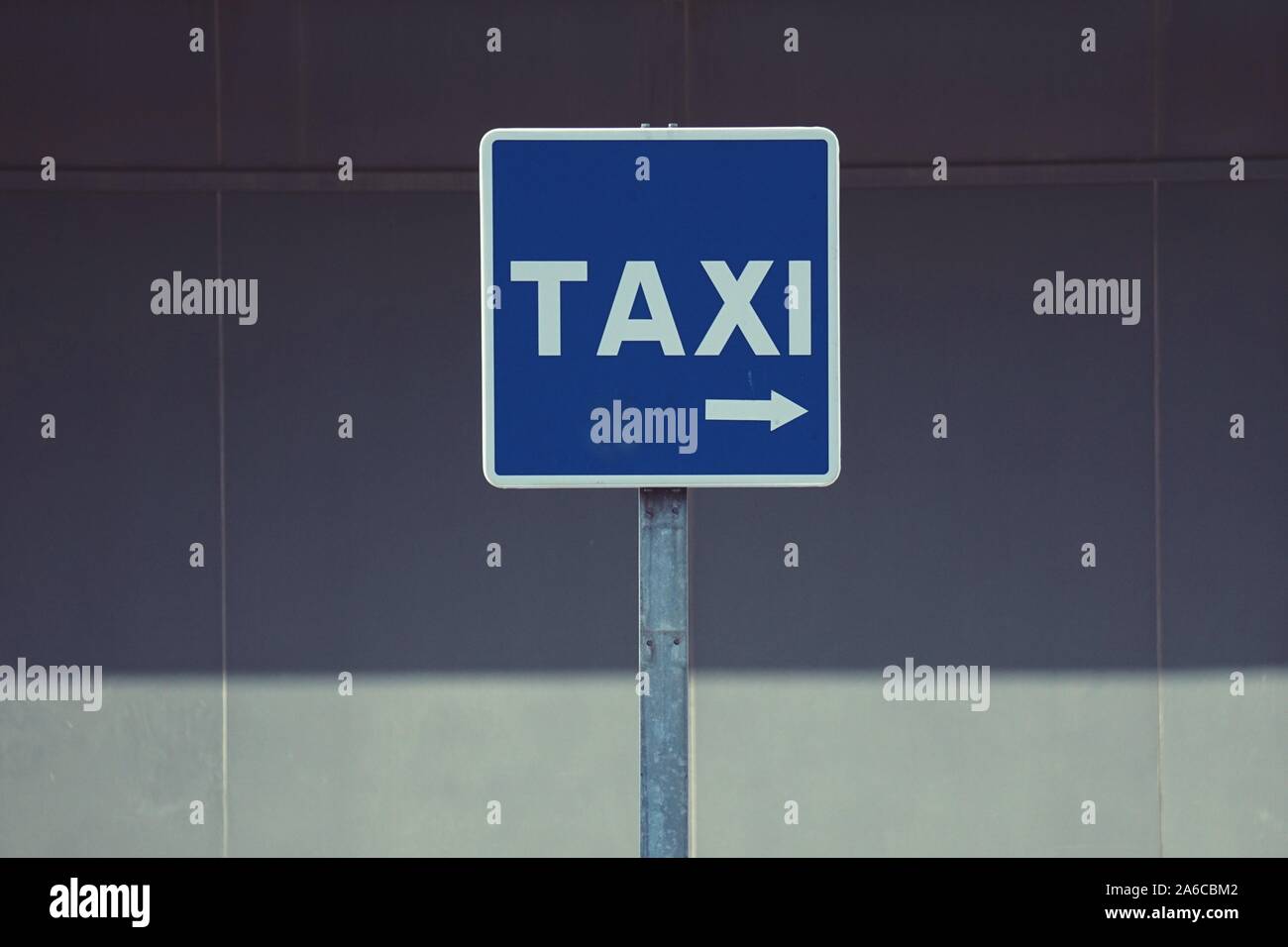 Taxi signal hi-res stock photography and images - Alamy