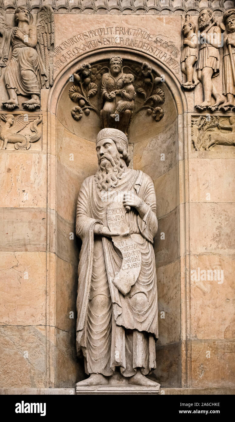 Italy Emilia Romagna Fidenza Cathedral - External - statue of King ...
