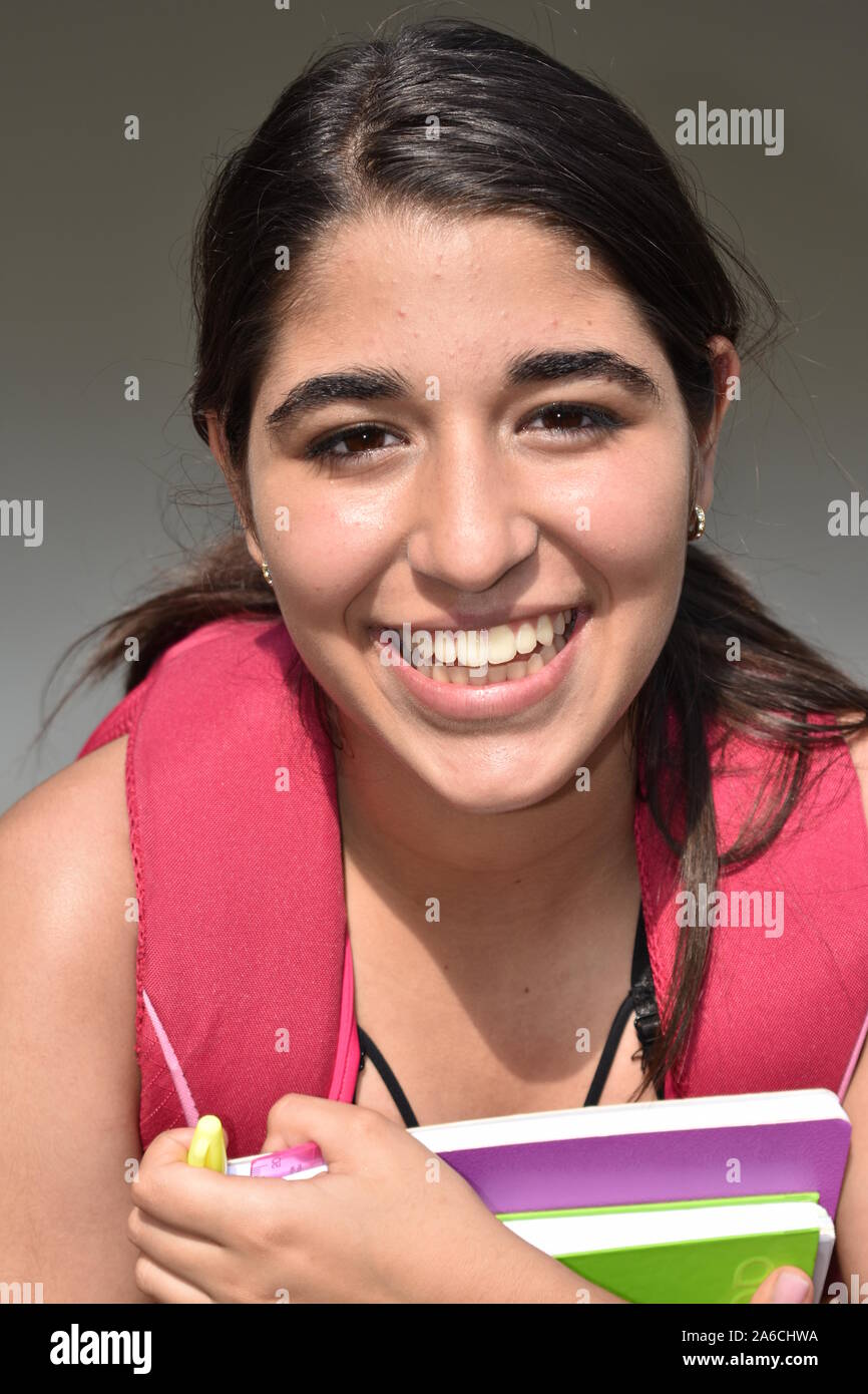 Student smiling hi-res stock photography and images - Alamy