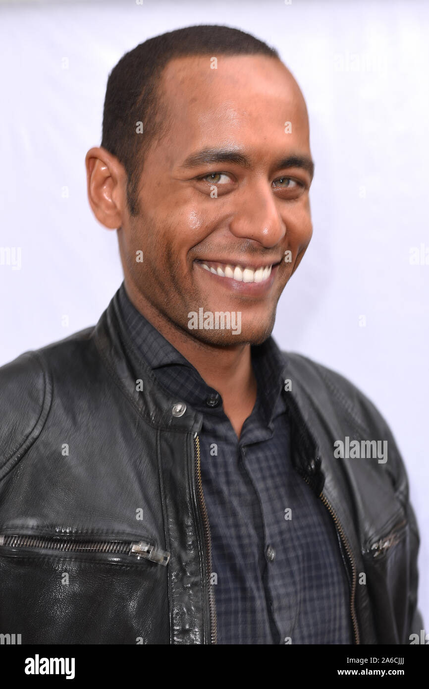 Munich, Germany. 25th Oct, 2019. The actor Peter Marton (role mediator ...