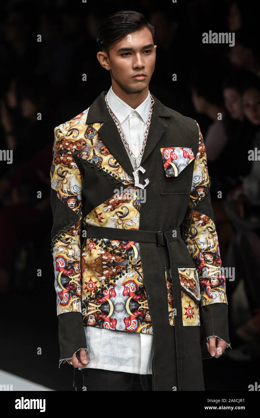 Jakarta, Indonesia. 25th Oct, 2019. A model presents a creation of ...