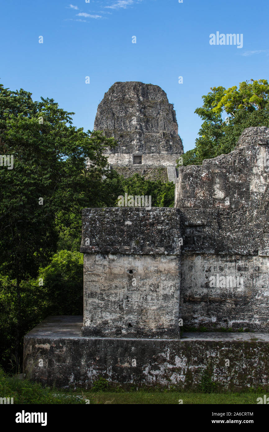 Roof comb mayan temple hi-res stock photography and images - Alamy