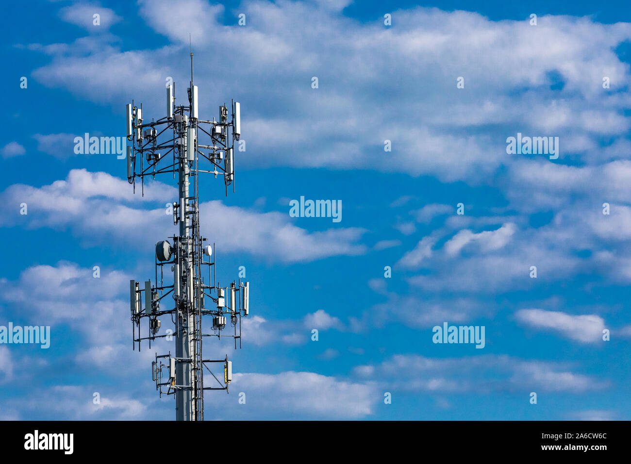 Low frequency transmitter hi-res stock photography and images - Alamy