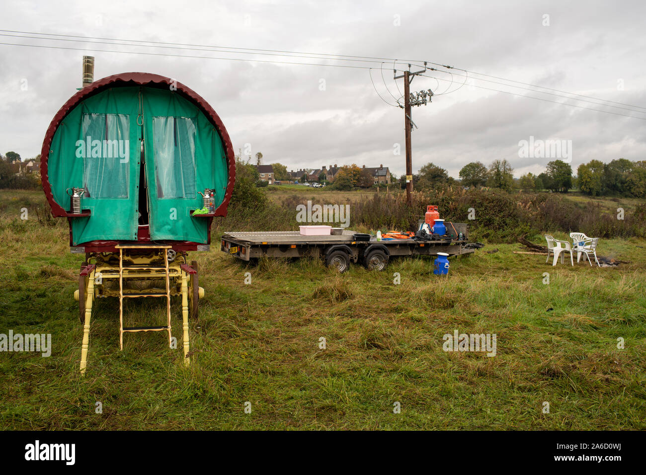 Gypsy caravans hi-res stock photography and images - Alamy