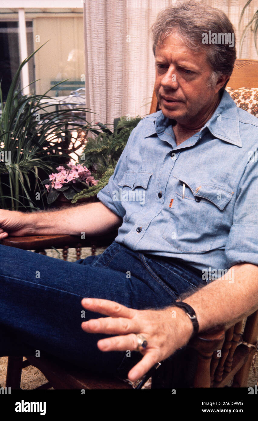 Democratic Presidential nominee Governor Jimmy Carter in blue jeans, a ...