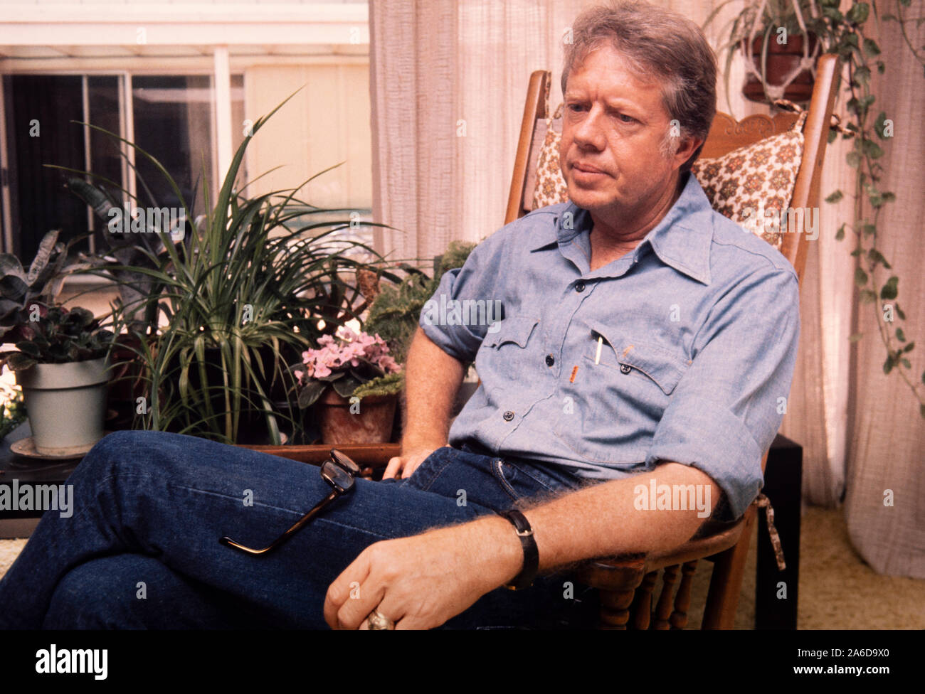 President Jimmy Carter and daughter, Amy Carter at the Carter home in ...