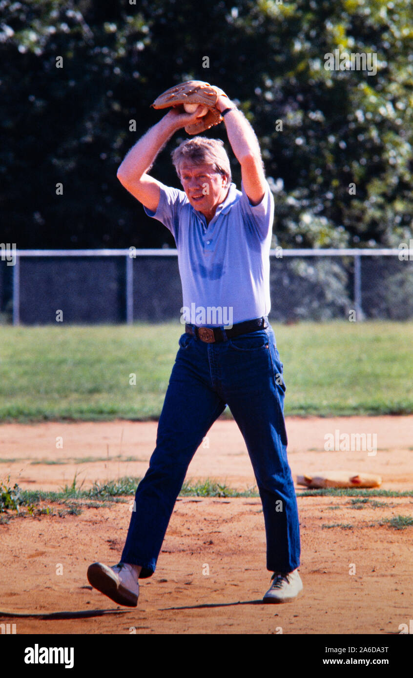 President Jimmy Carter plays softball 1976 - 1979 with off duty Secret ...