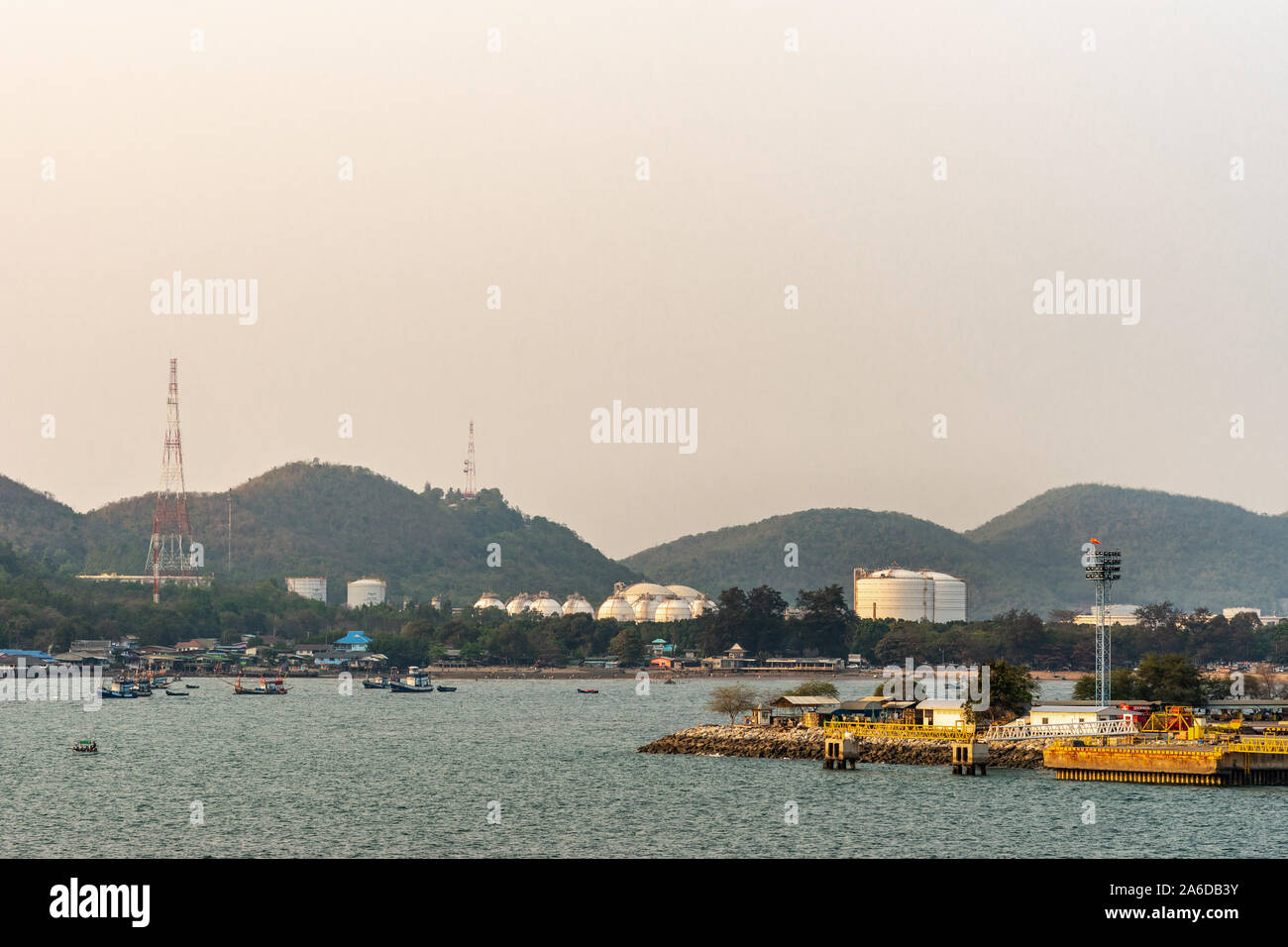 Lng gas hi-res stock photography and images - Alamy