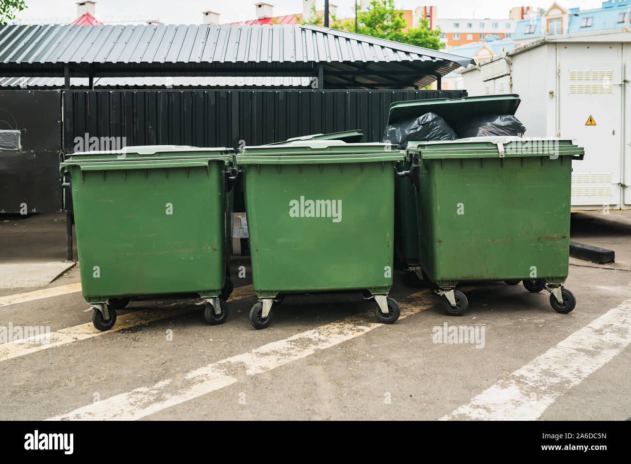 Green garbage hi-res stock photography and images - Alamy