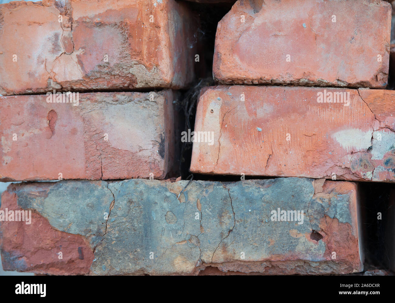 Dark brown line block hi-res stock photography and images - Alamy