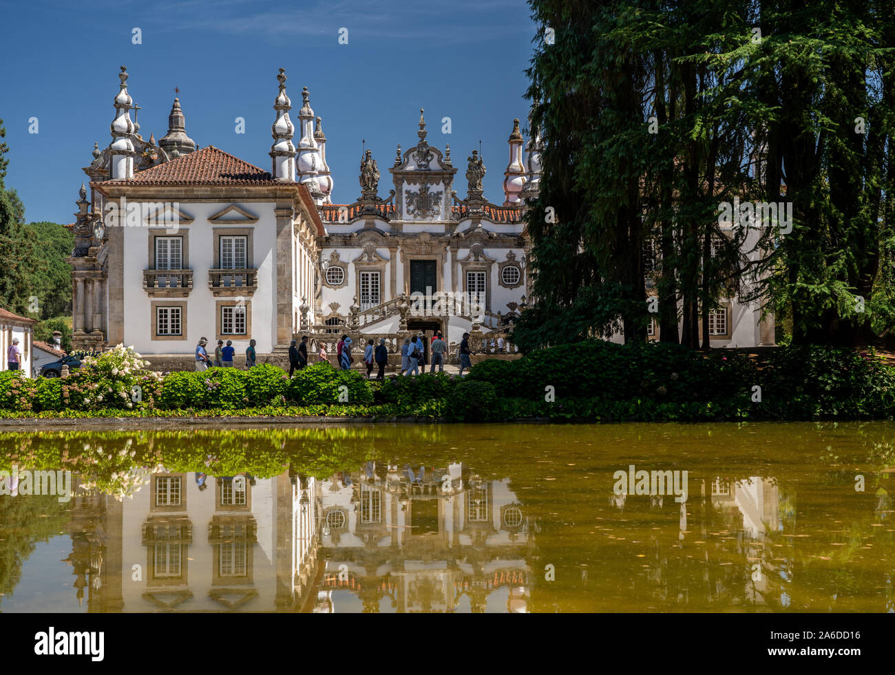 Palace front facade building villa hi-res stock photography and images ...