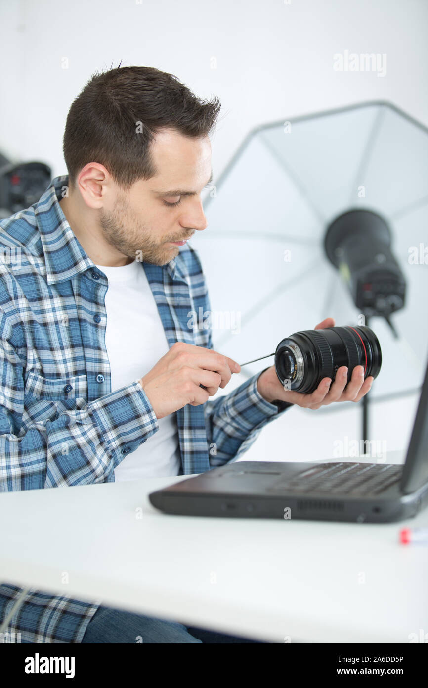 Umbrella repair man hi-res stock photography and images - Alamy