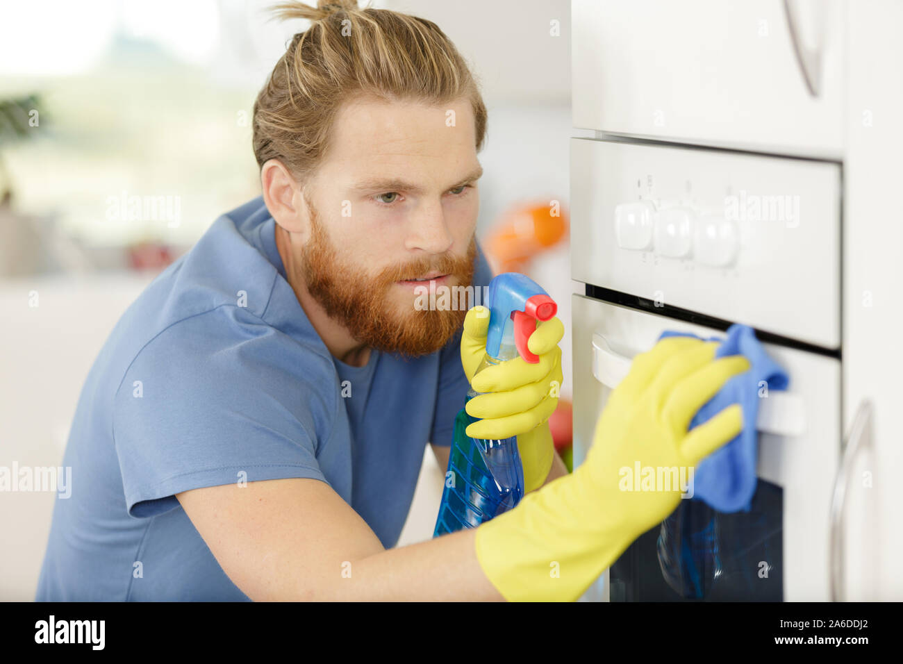 Cleaning inside of oven hi-res stock photography and images - Alamy