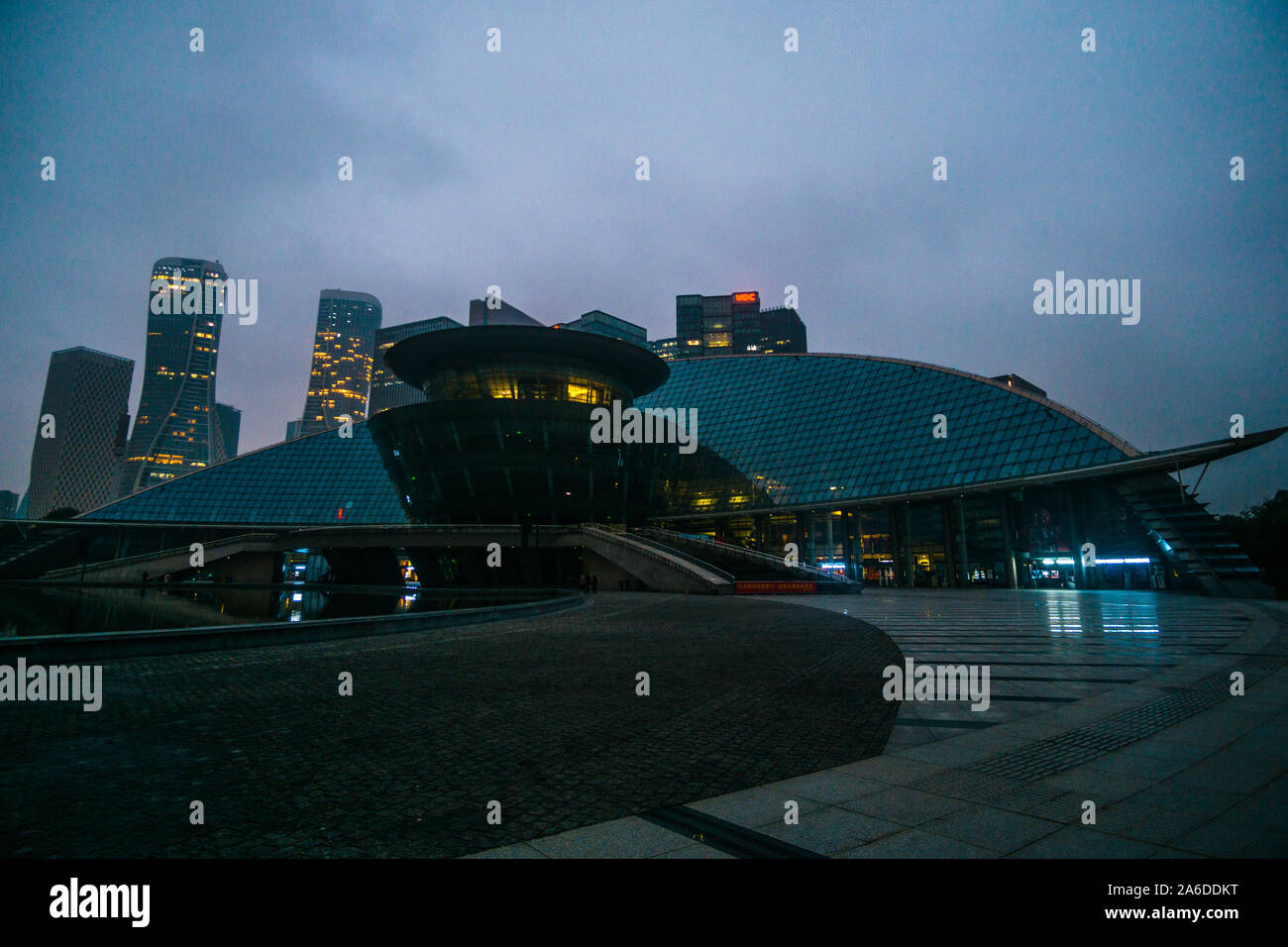 Intercontinental hangzhou hi-res stock photography and images - Alamy