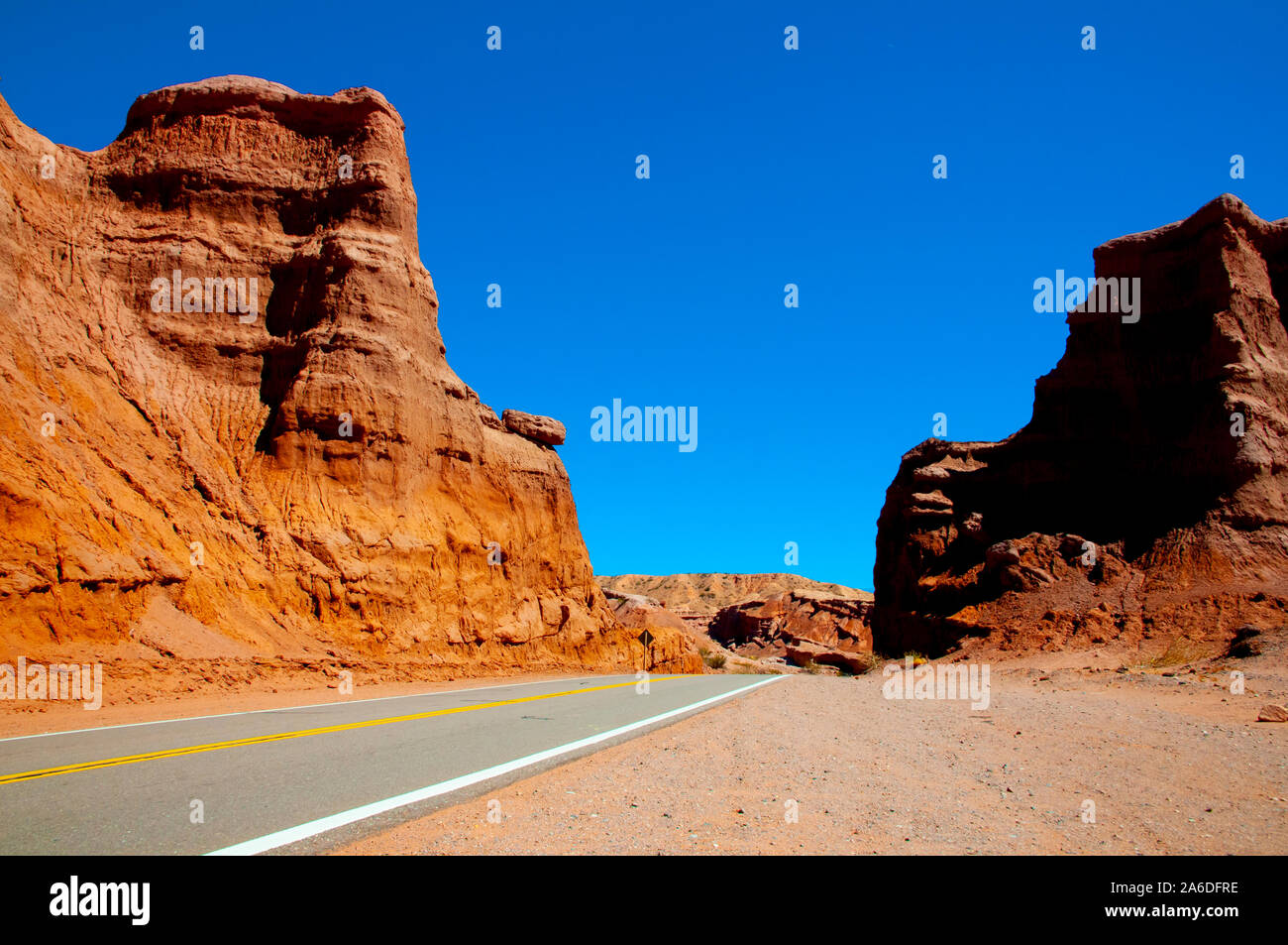 Old highway 40 hi-res stock photography and images - Alamy