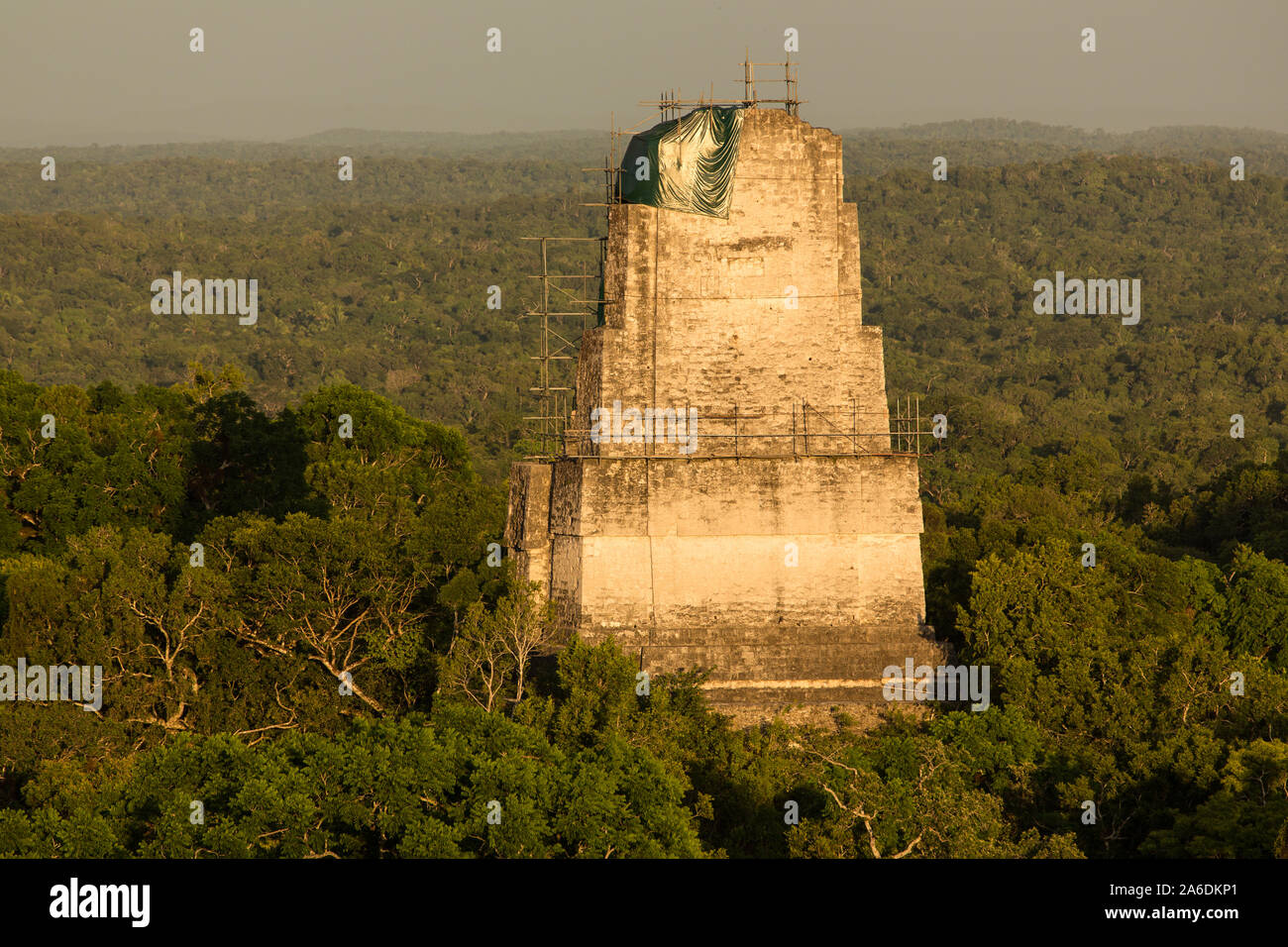 Scaffolding on temple iii hi-res stock photography and images - Alamy