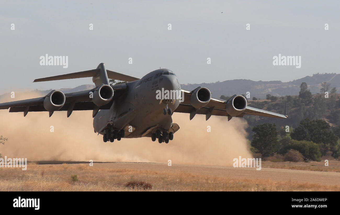 21st airlift squadron hi-res stock photography and images - Alamy