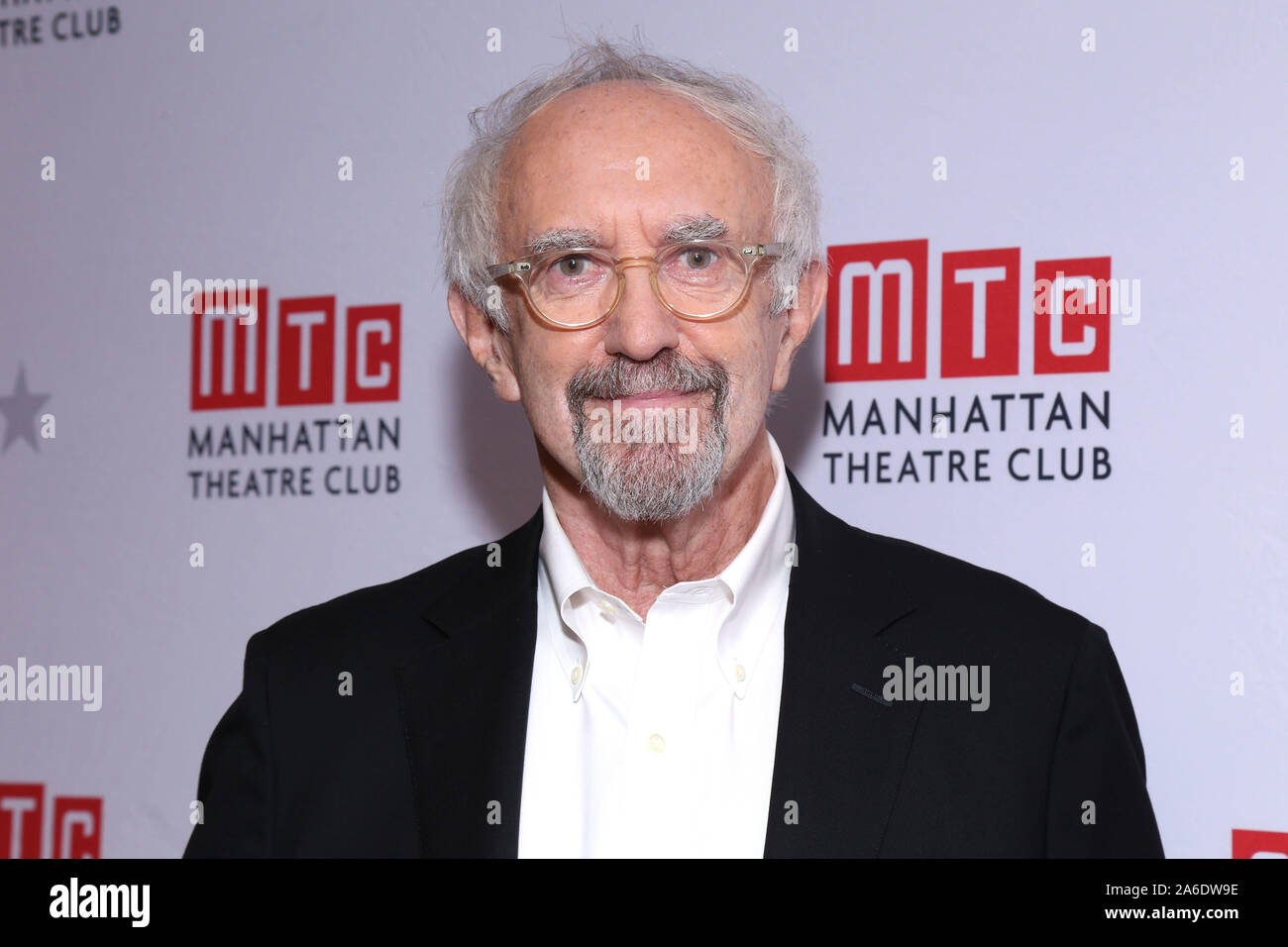 Jonathan pryce the height of the storm hi-res stock photography and ...