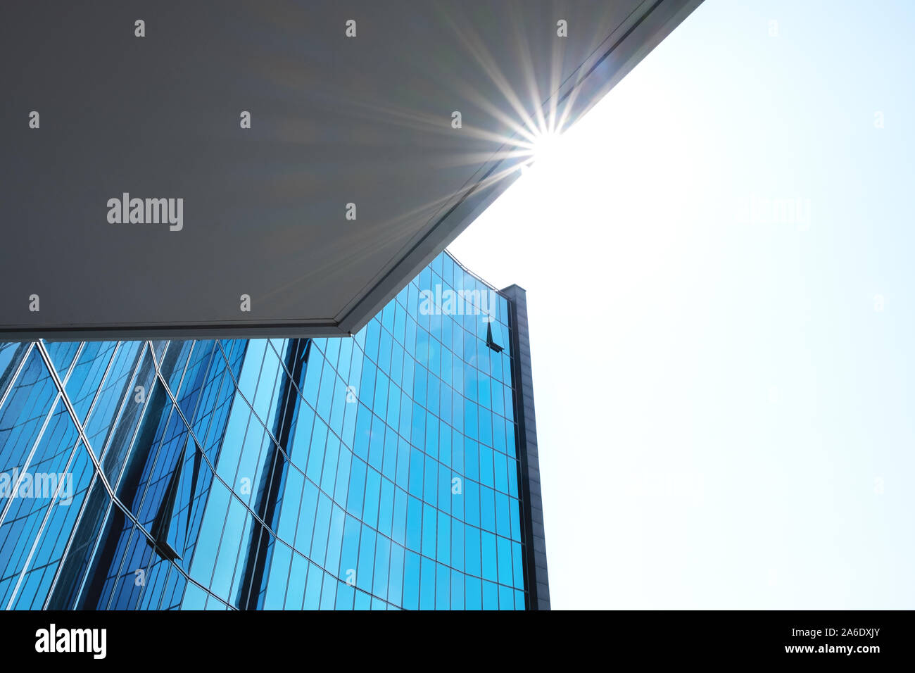 The sun new york building hi-res stock photography and images - Alamy