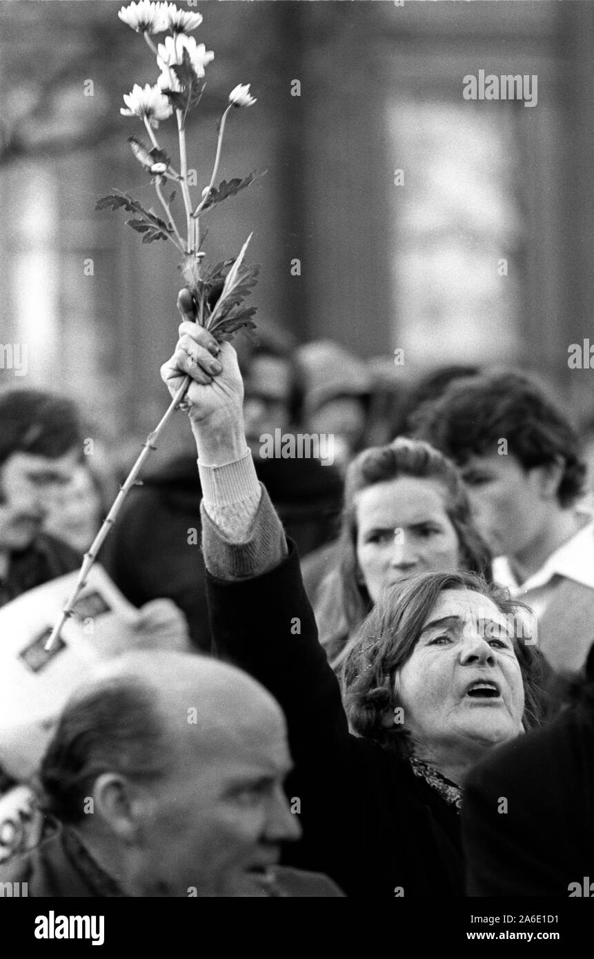 1970s protesting woman hi-res stock photography and images - Alamy
