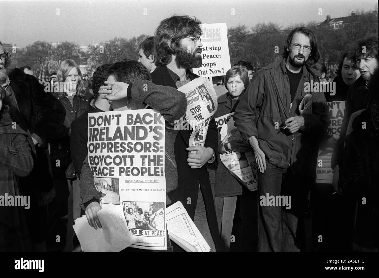 London protest 1970 hi-res stock photography and images - Alamy