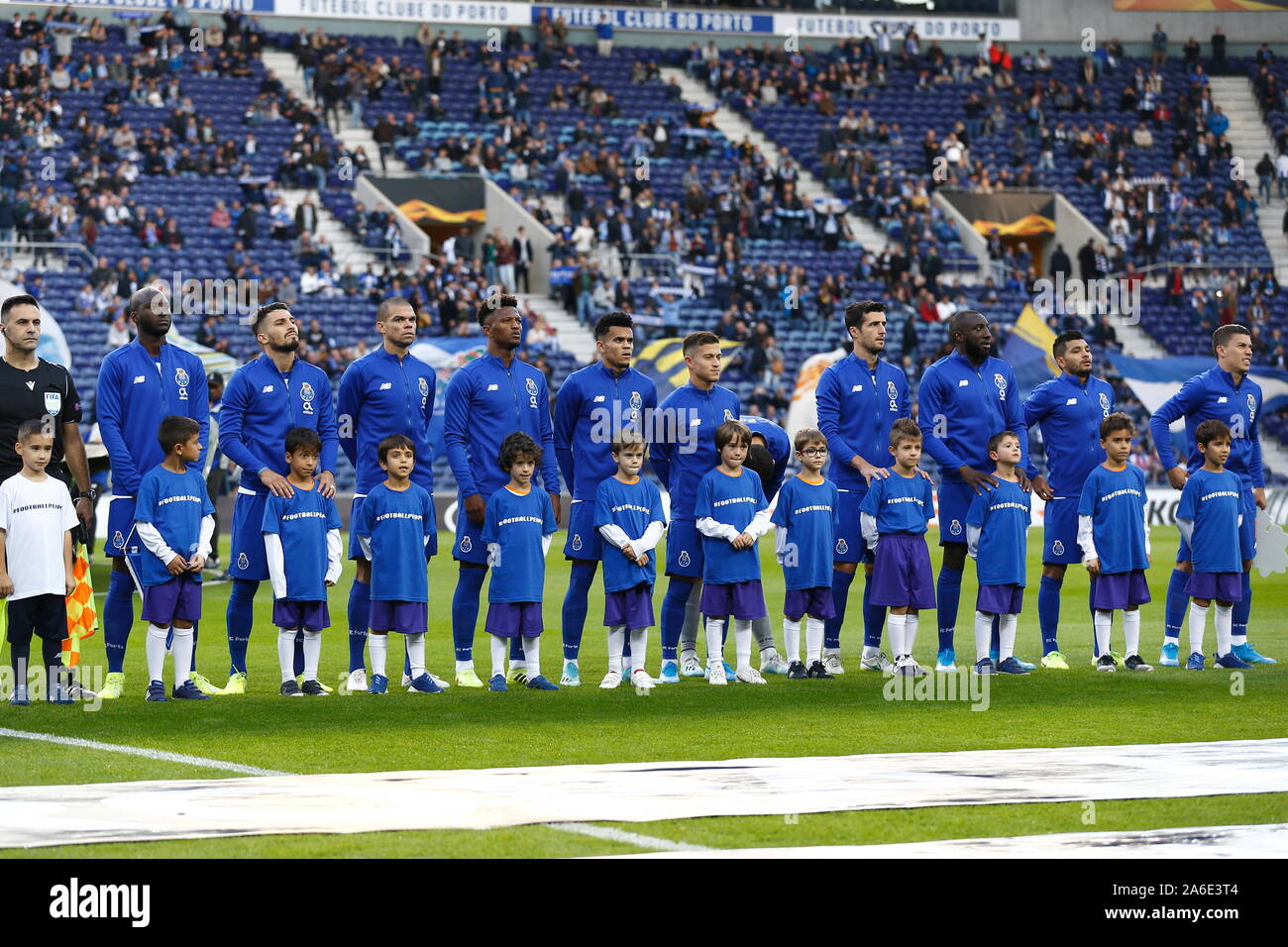 Porto, Portugal. 24th Oct, 2019. FC Porto team group line-up (Porto ...
