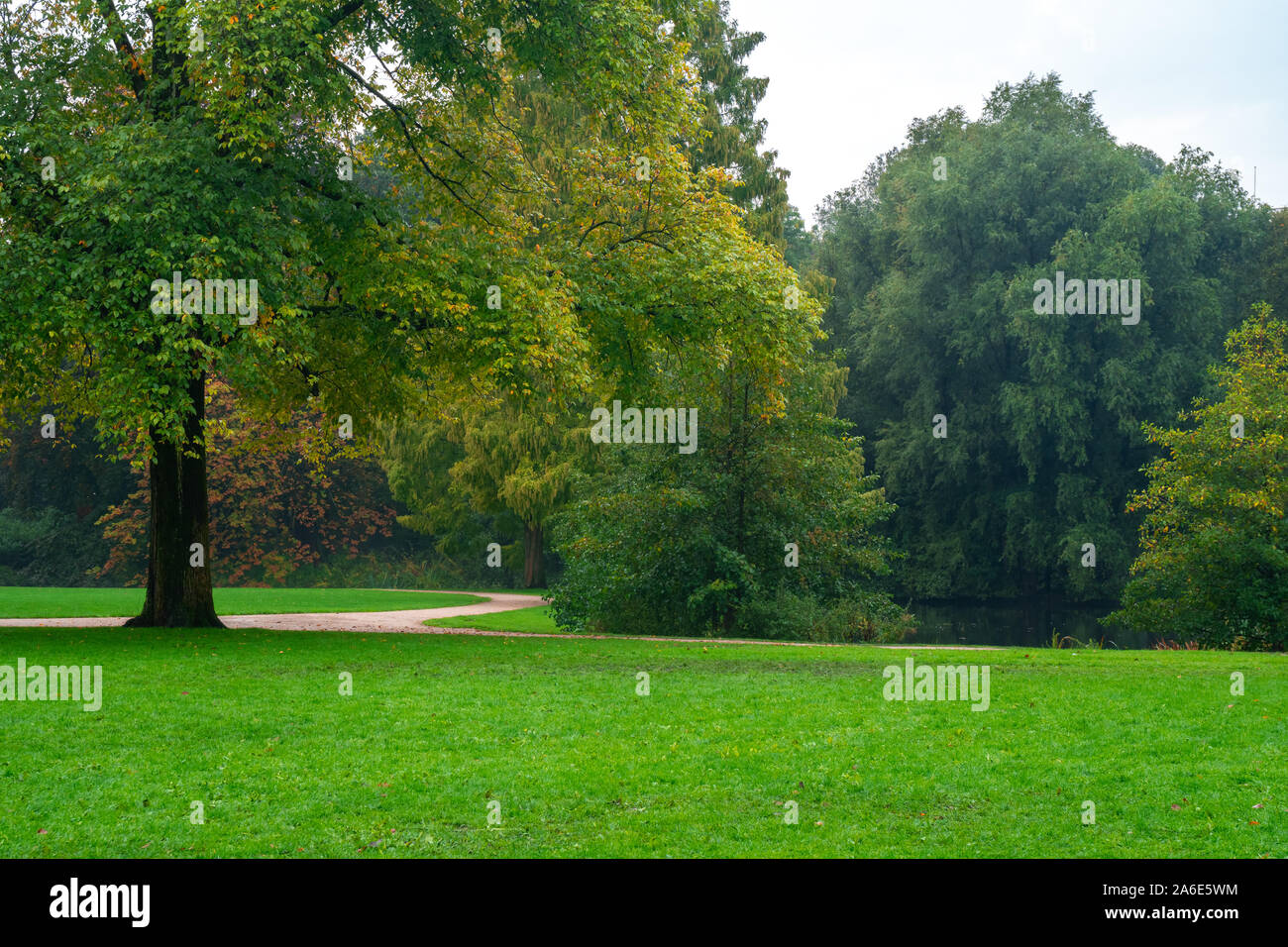 Beautiful autumn scene in Rotterdam city park, Netherlands. Landscape ...
