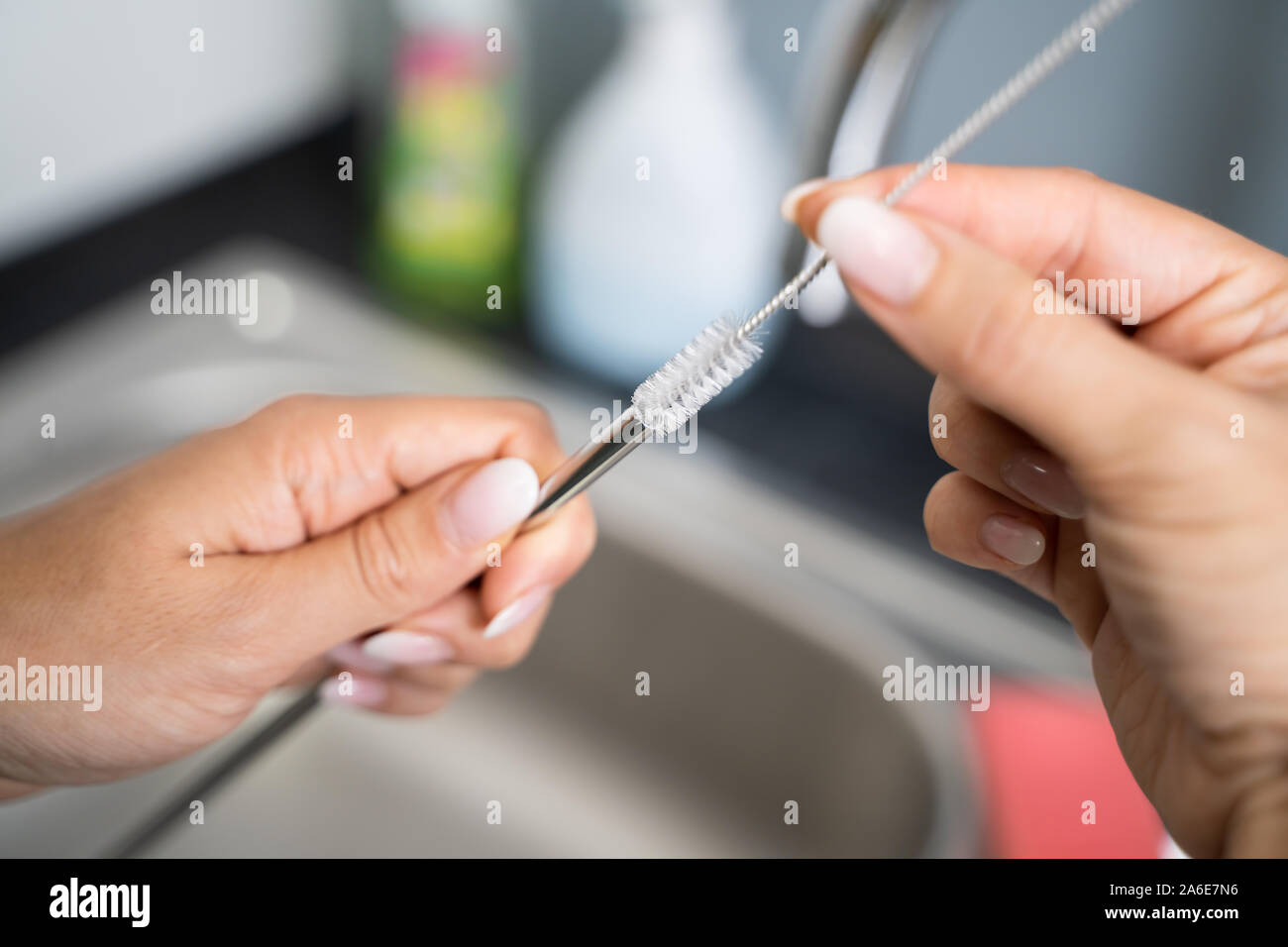 Stainless steel straw reusable hi-res stock photography and images - Alamy