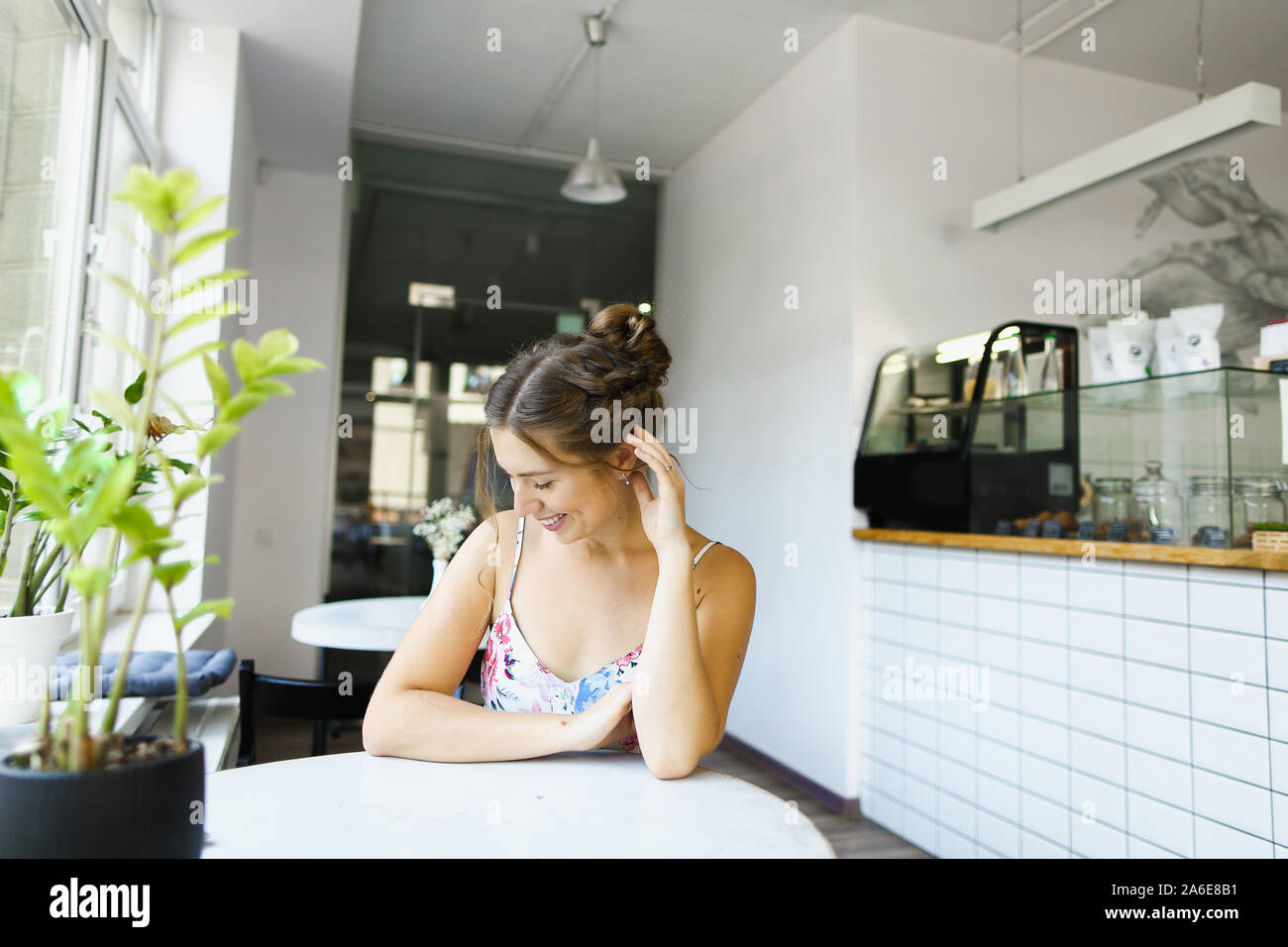 Waiting time american restaurant hi-res stock photography and images ...