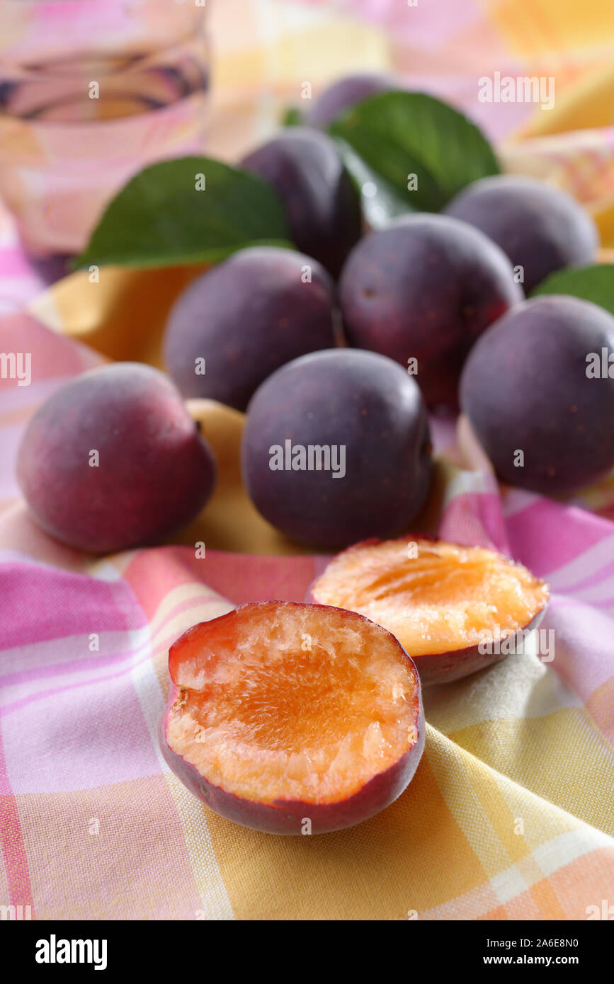 Black apricot hi-res stock photography and images - Alamy