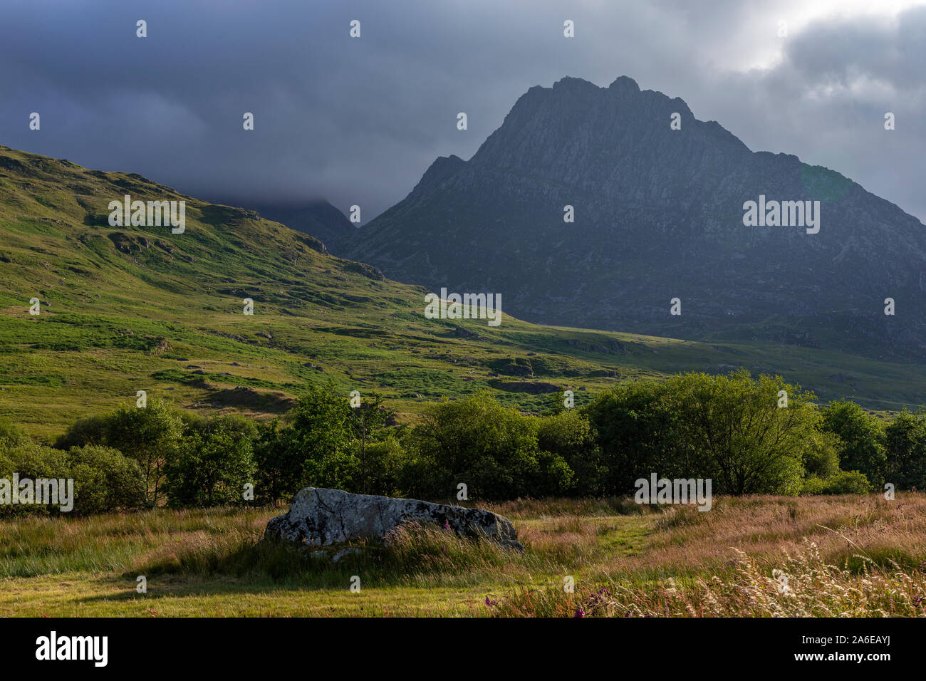 Tryfan mountain in the Glyderau range, Snowdonia, North Wales Stock ...