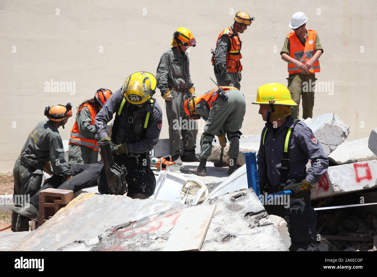 prison guards rescue rocket attack casualties in Carmel Prison, Israel ...