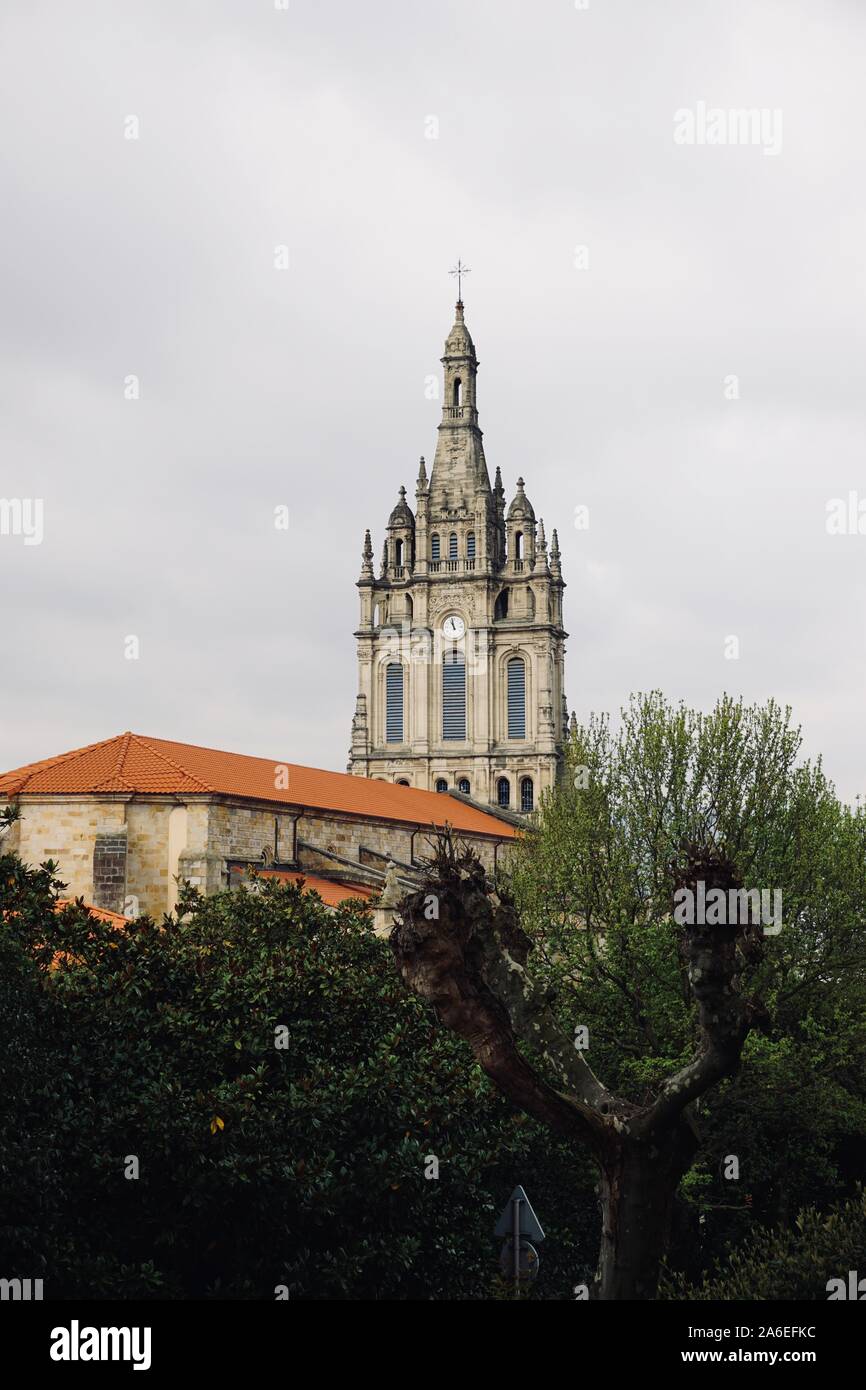 Facade church in bilbao hi-res stock photography and images - Alamy