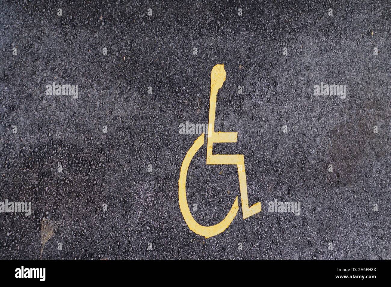 wheelchair traffic signal on the street Stock Photo - Alamy