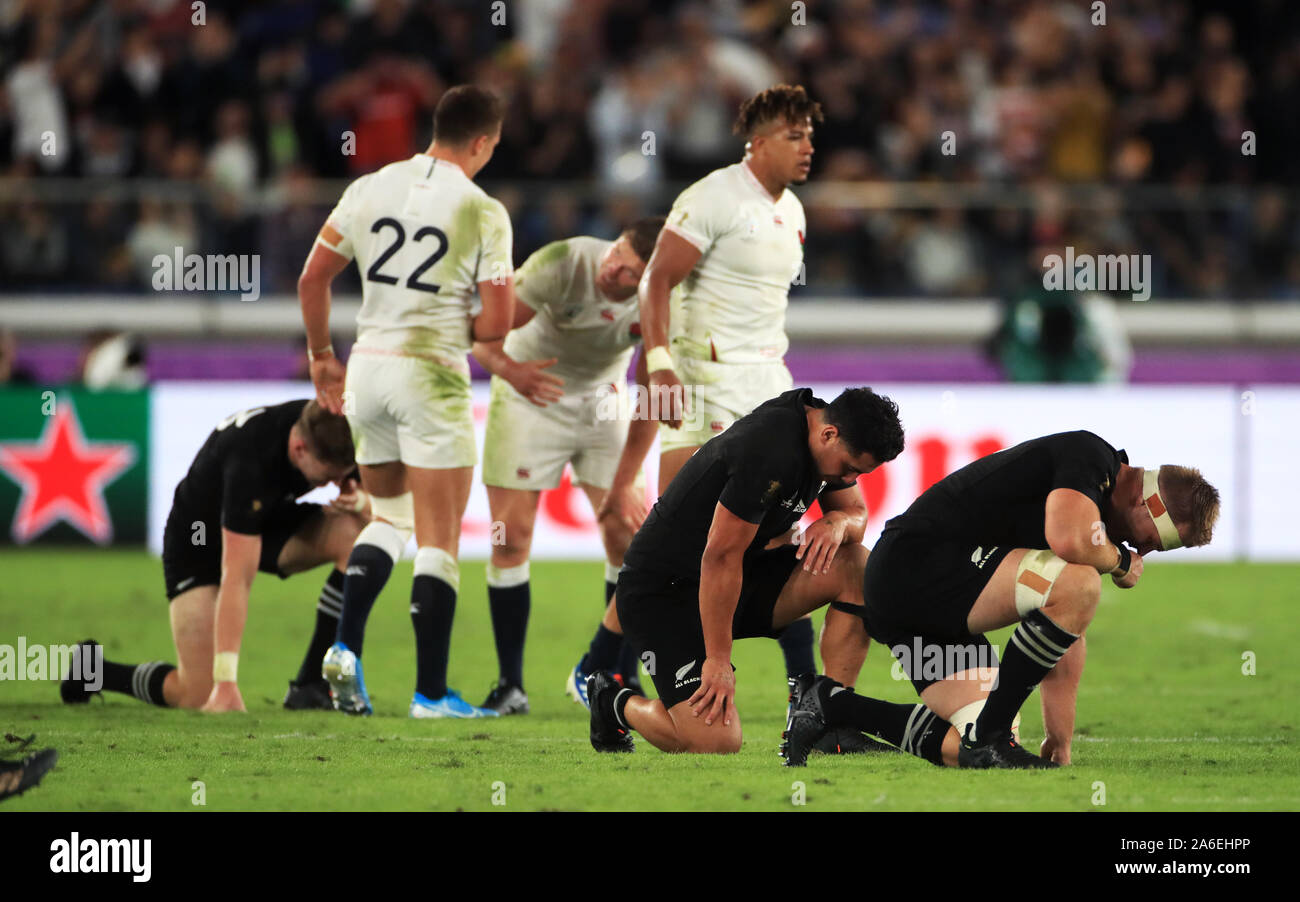 New Zealand players appear dejected during the 2019 Rugby World Cup ...