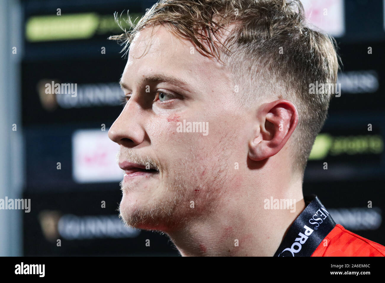 Professional rugby league player hi-res stock photography and images ...