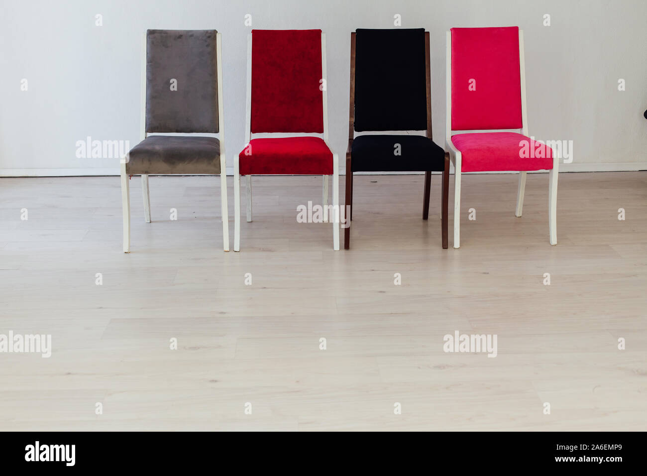 Four simple 3d white hi-res stock photography and images - Alamy