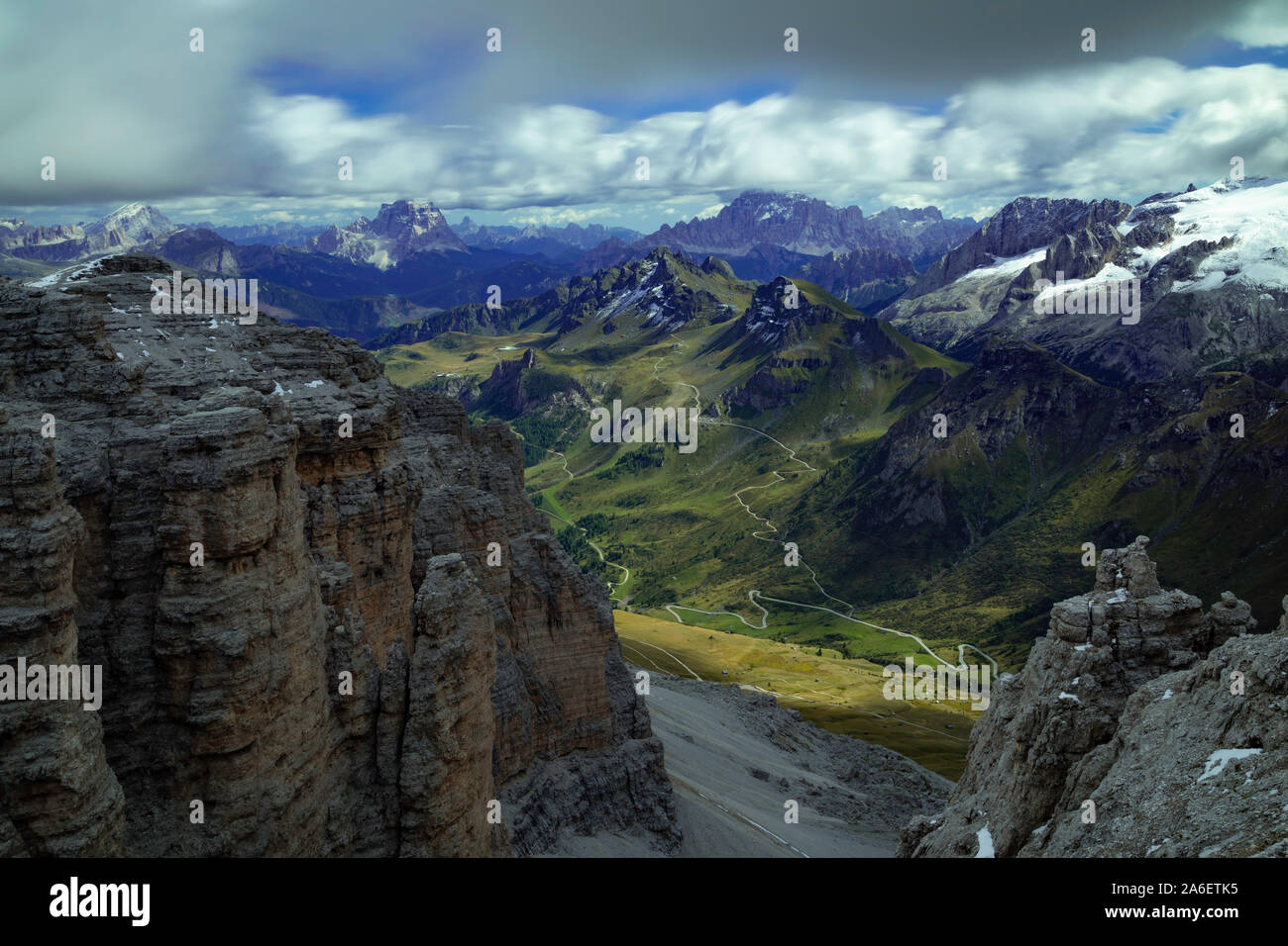 Viewpoint sass pordoi hi-res stock photography and images - Alamy